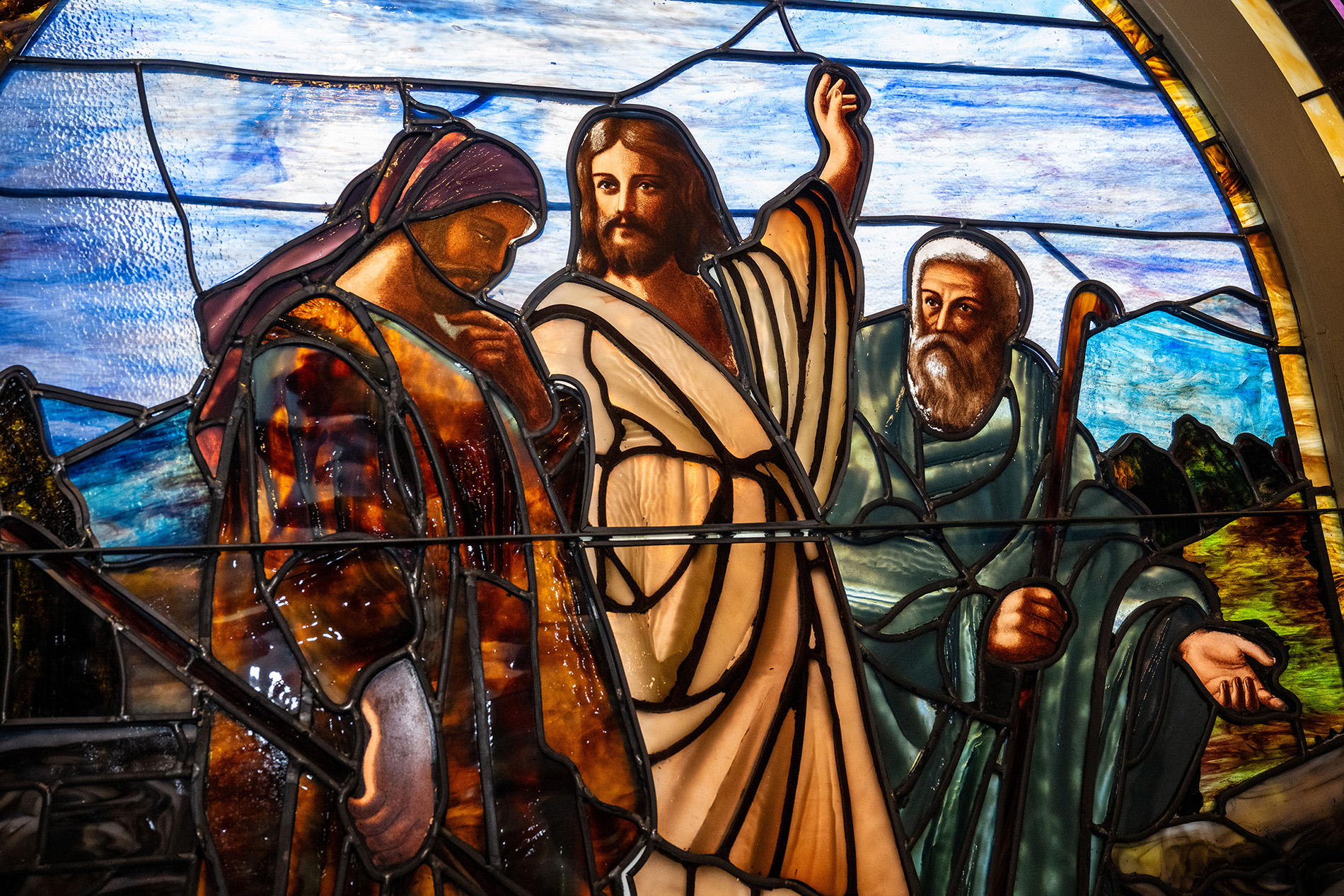 Bringing stained glass in Pittsburgh-area historic houses of worship ...