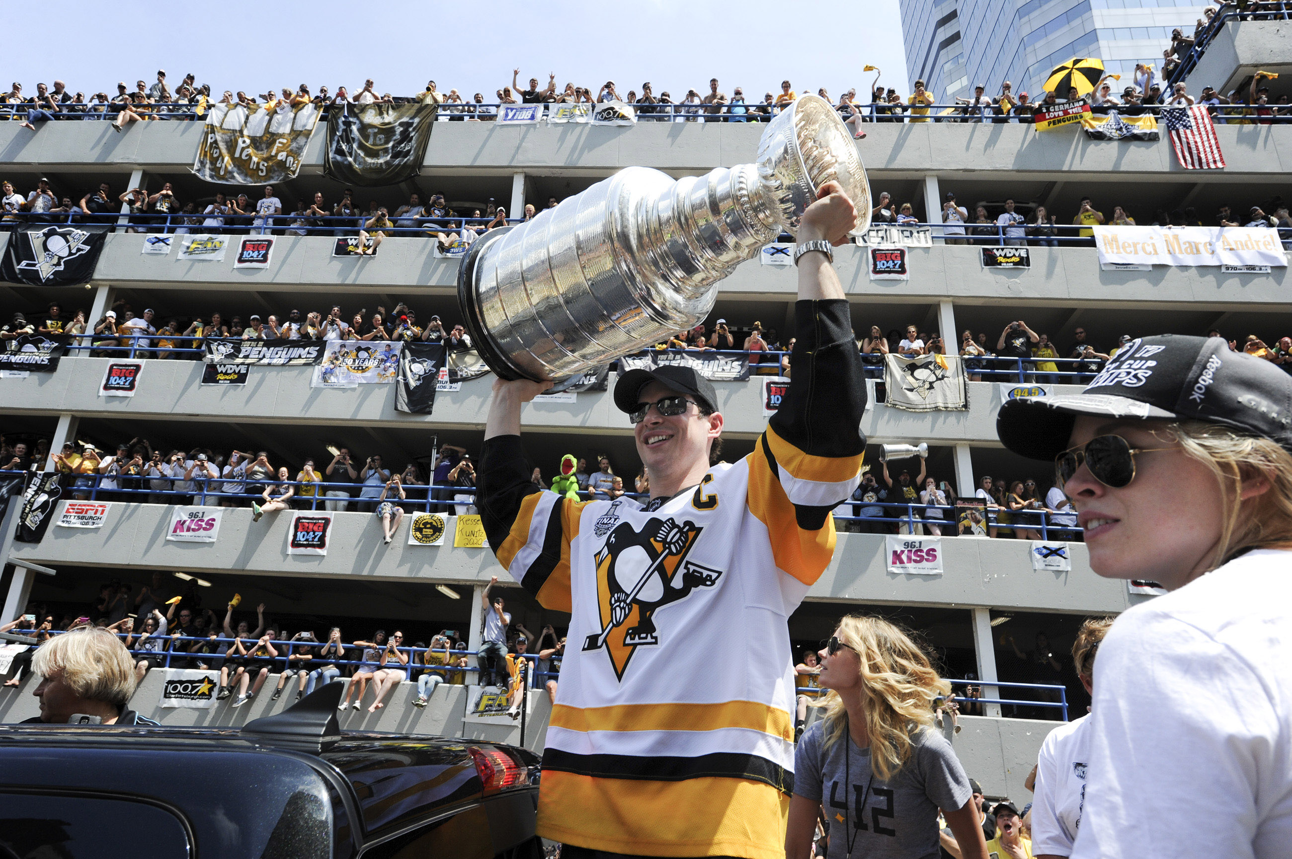 Penguins’ Victory Parade 360 – Pittsburgh: In Focus
